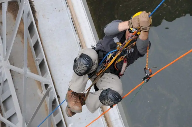 How to Climb A Rope: Eight Techniques You Need to Try